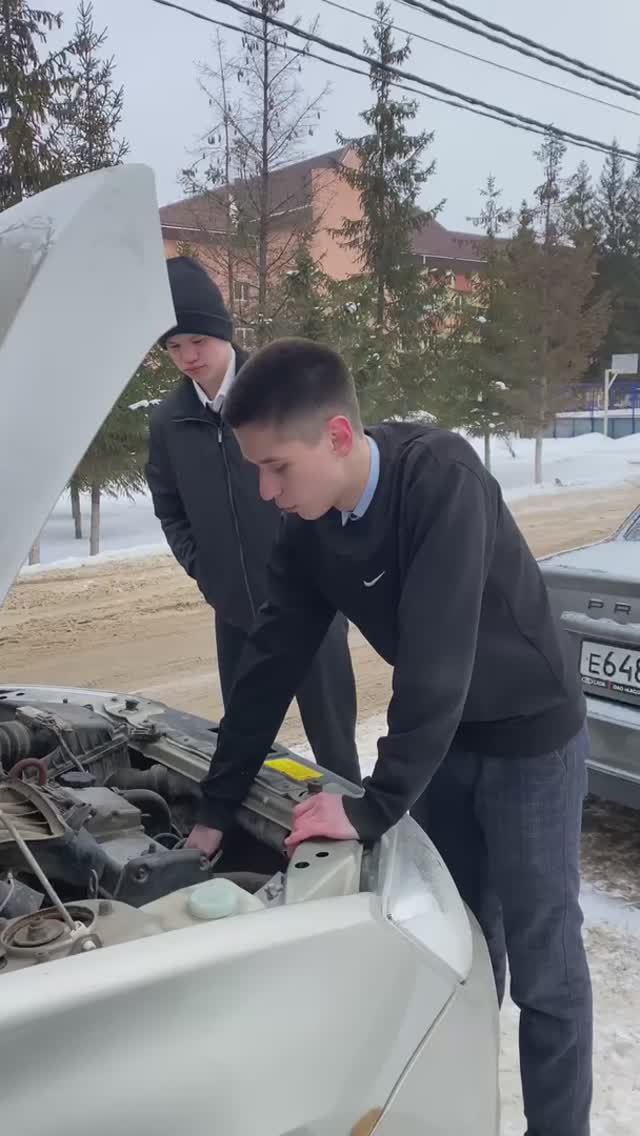 Работа обучающихся группы АМ-232б (Хуснутдинов Ильназ, Шамсутдинов Алмаз)