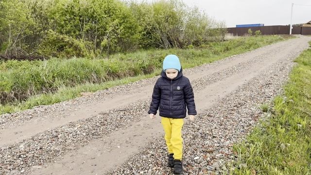 Готовлю ужин, вяжу кардиган, вышиваю обнаженку