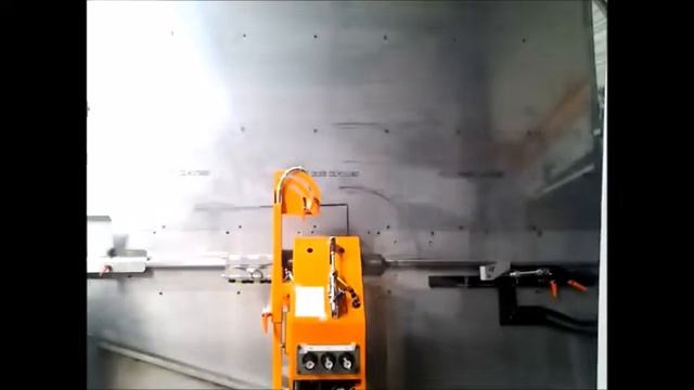 Автоматический проволокогиб F212 со сварочным модулем