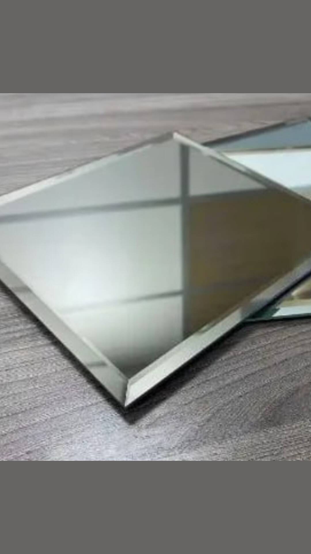 Зеркальная плитка с фацетным краем AV401