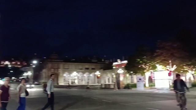 Бергамо. Нижний город. Центральная площадь