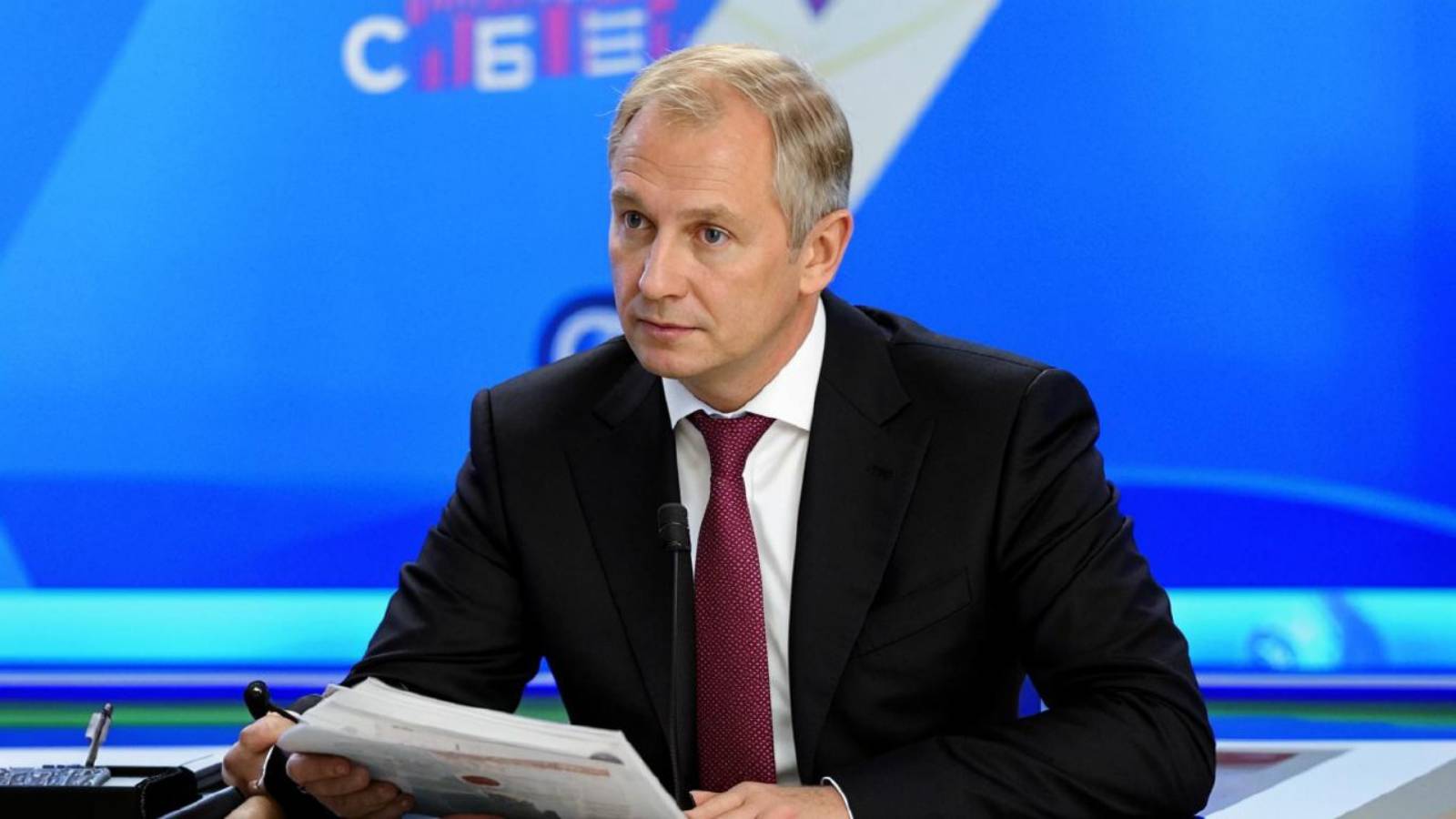 ЗАПИСКИ АЛЕКСАНДРА ГЕННАДЬЕВИЧА. Глава 11. Александр Геннадьевич опять смотрит новости. Моё утро...