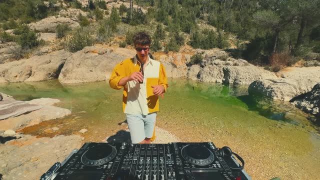 Flavour Trip 2025-04-23 FlChill House Music Mix & Outdoor Cooking In Nature Relaxing River Picnic