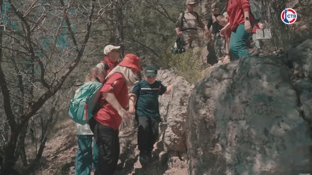 Наставники «Движения Первых» организовали поход по  «Дороге памяти»