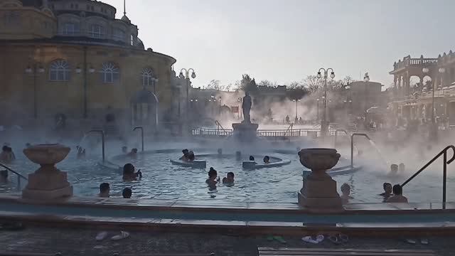 Купальни Сечени в Будапеште