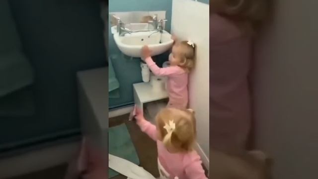 И снова странный юмор