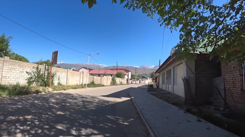 4K. Г. Чолпон -Ата, улица АУЗОВА. Кыргызстан