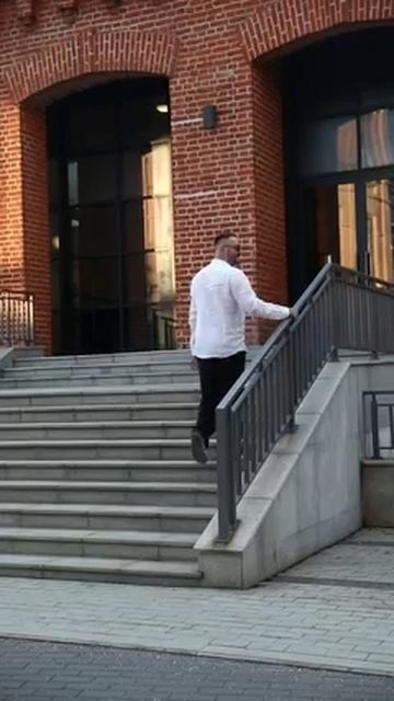 Лен – это любовь! ❤
Но как подобрать размер и посадку, чтобы выглядеть на все 💯?