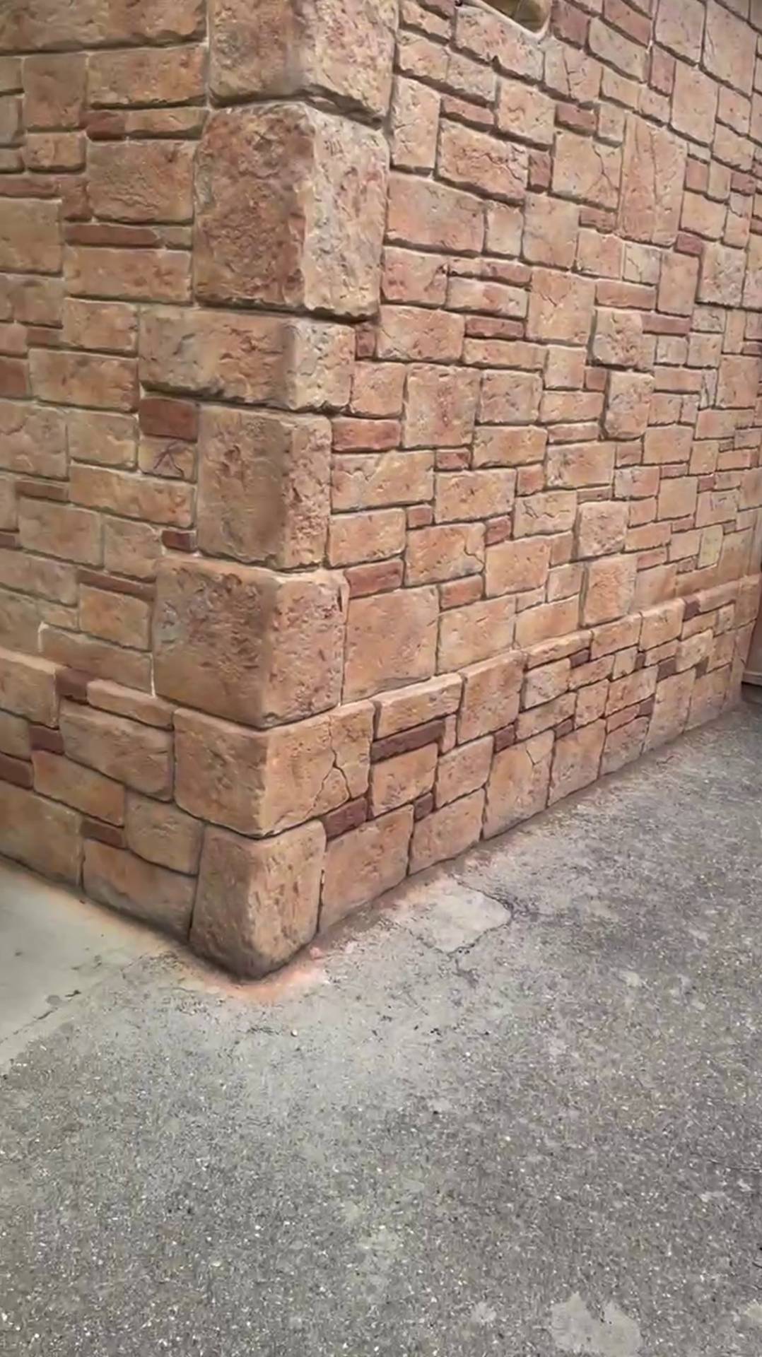 ремонт  фасада  декоративная штукатурка  под  камень.мастер Николай.