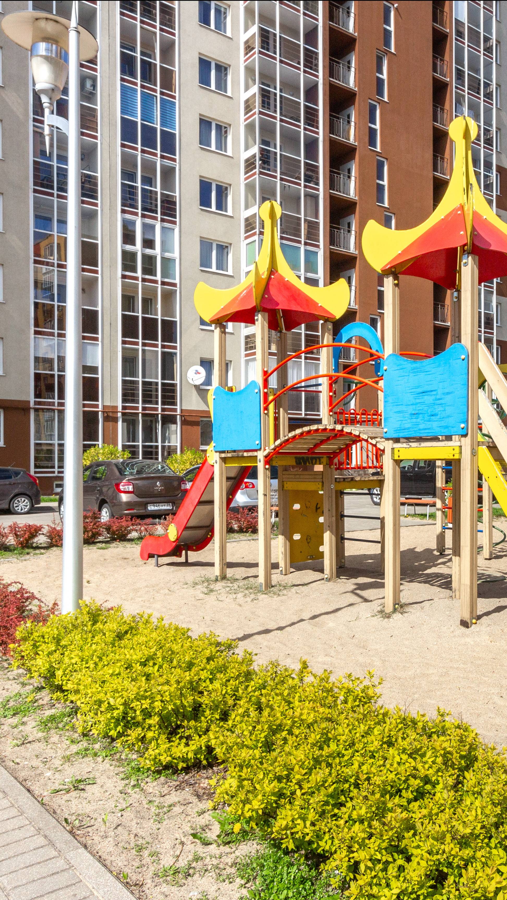 пер. Майский 2-8