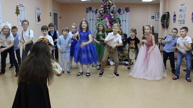 "Новогодняя елка 2021"  2 класс