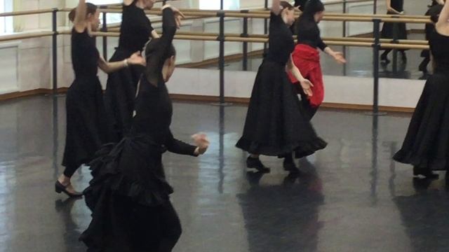 Испанский танец