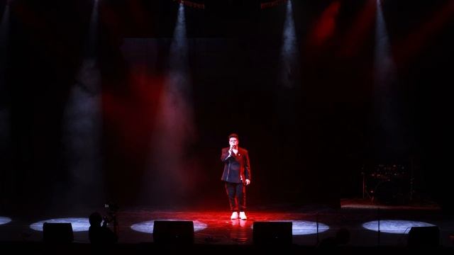 Выступление на студенческой весне. Номер: "Поговорим братишка"