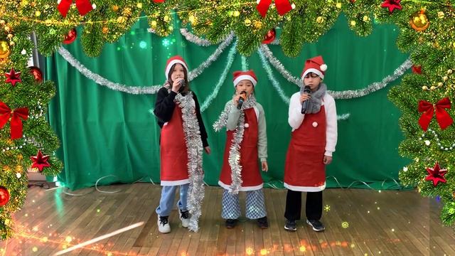 Новогодние стихи и песни 2022 г. - гр."МЕДВЕЖАТ"