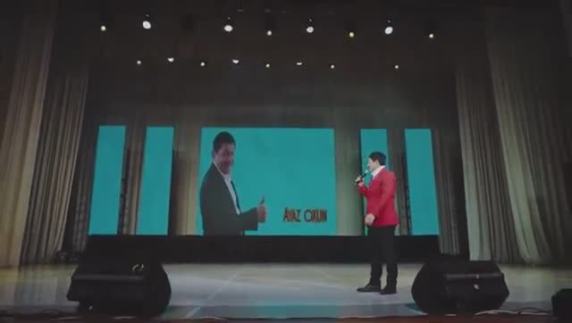 Avaz Oxun - Italiyalik mehmon