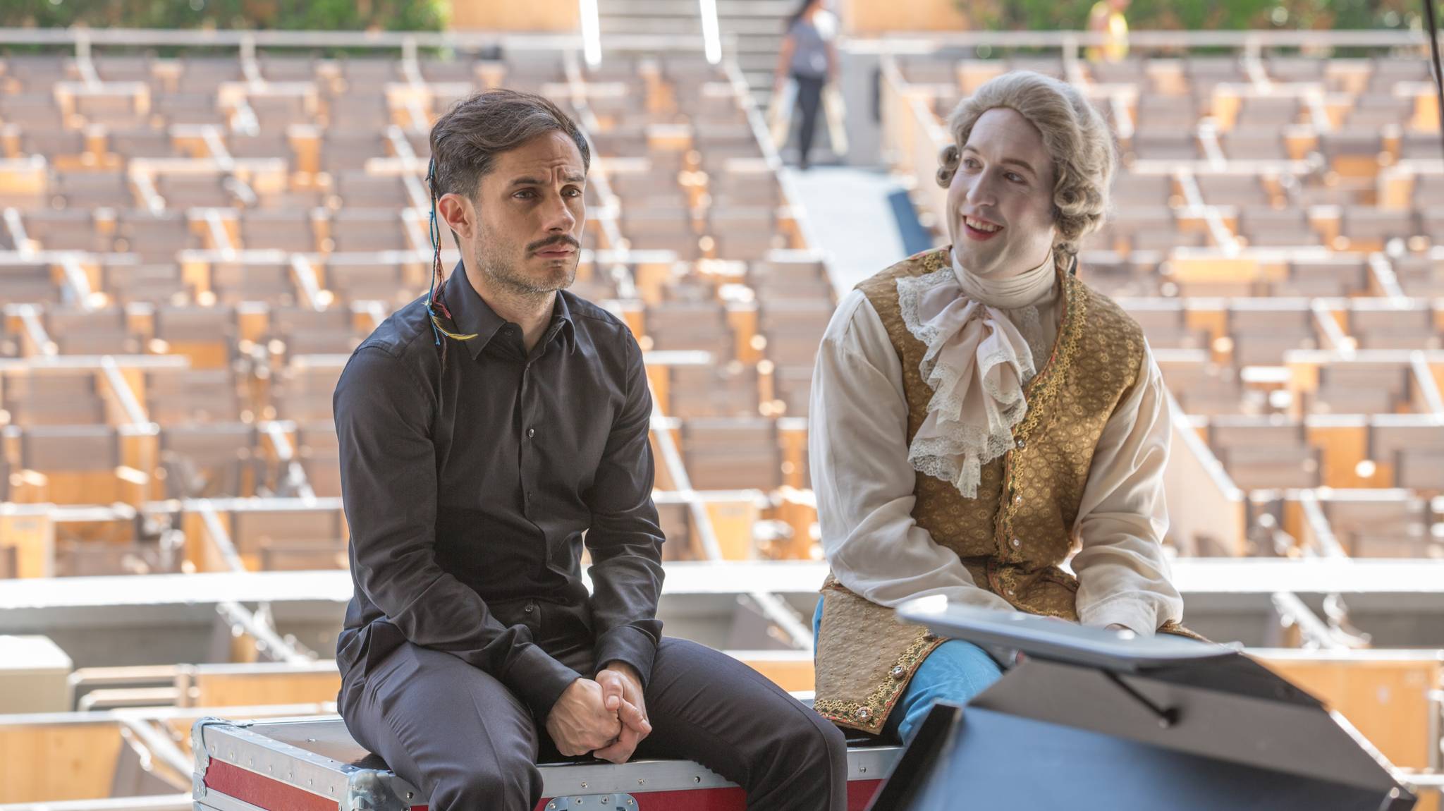 Сериал Моцарт в джунглях - 2 сезон 10 серия «Дом» / Mozart in the Jungle