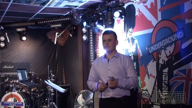 Михаил ТВЕРЕЦКИЙ - Бродяга (сл. Э. Александров, муз. Г. Васильев)