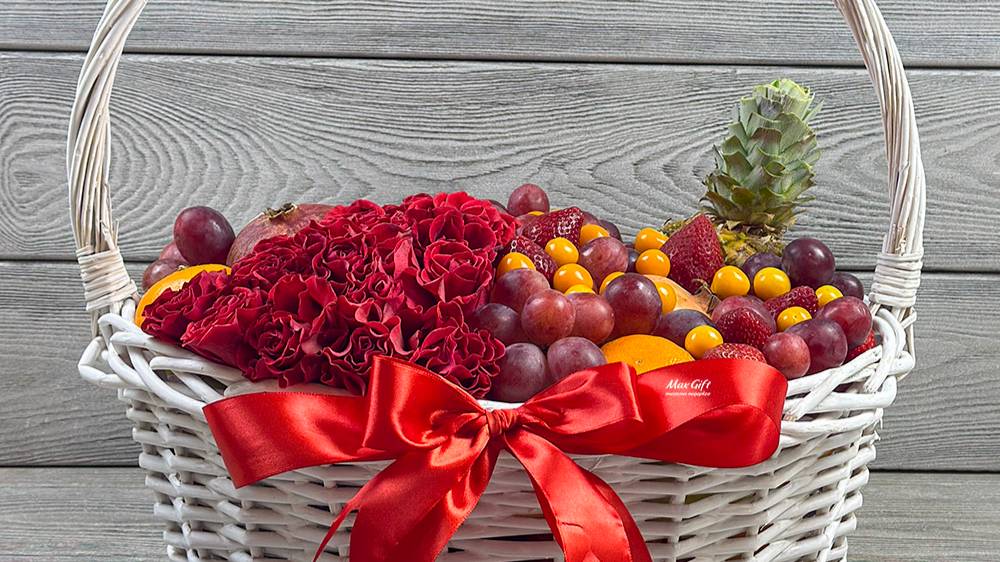 Фруктовая корзина с цветами «Цветочный гранат»