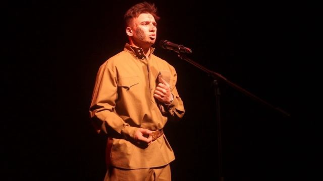 Выступление на студенческой весне. Номер: "Родина мать"