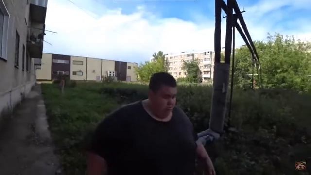 сюрстреминг с каналом хочу все жрать тв часть 2,пробует гриша