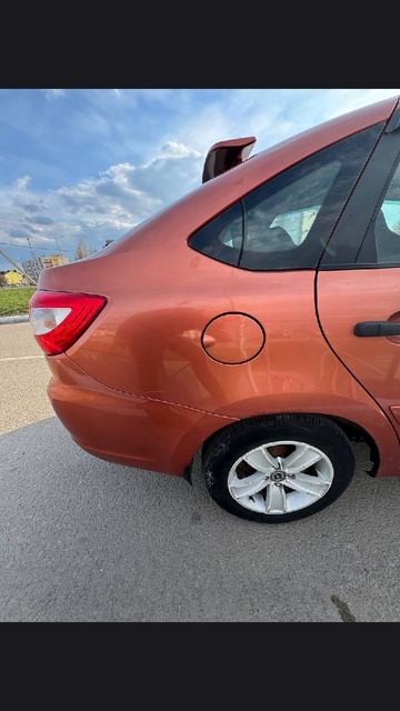 Лада Гранта лифтбэк 2015 год фото