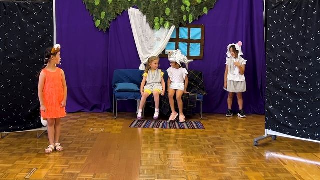 Глупый мышонок .  Русская школа при ЦПРКЯ "РОДИНА". Средняя группа "А1". г.Кобе, Япония , 2024 г .