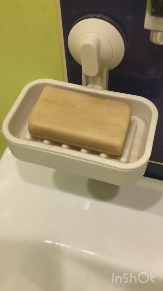 Обзор и монтаж полочек в туалете на присосках