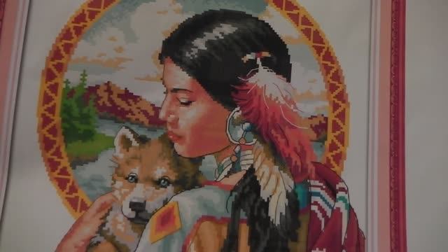 Девушка с волчонком или Душа волчонка. Готовая работа