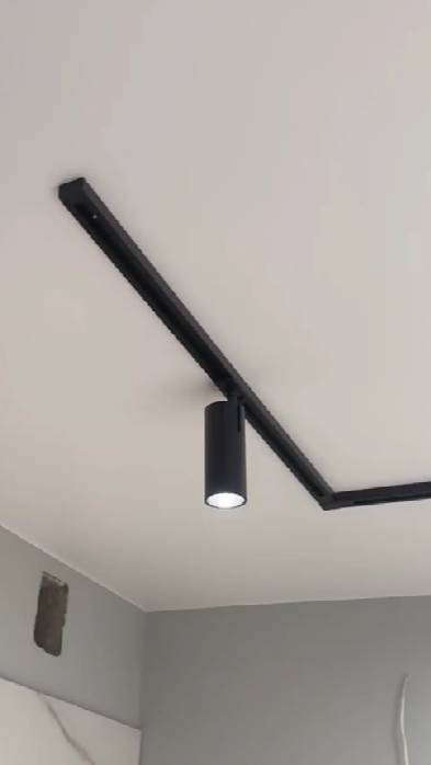 Треки накладные однофазные.