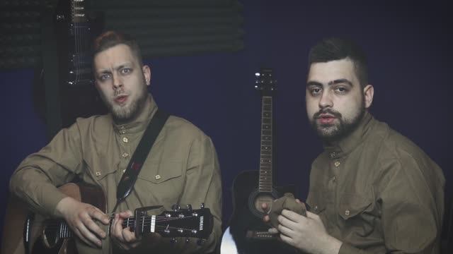 В. Соловьев-Седой, А. Фатьянов "Где же вы теперь, друзья-однополчане"