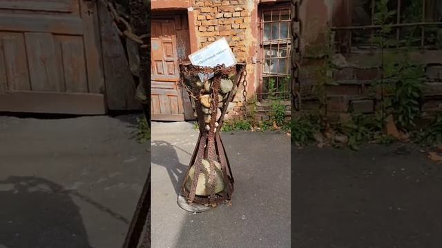 Арт-объекты, созданные из того, что выбросило море 🌊