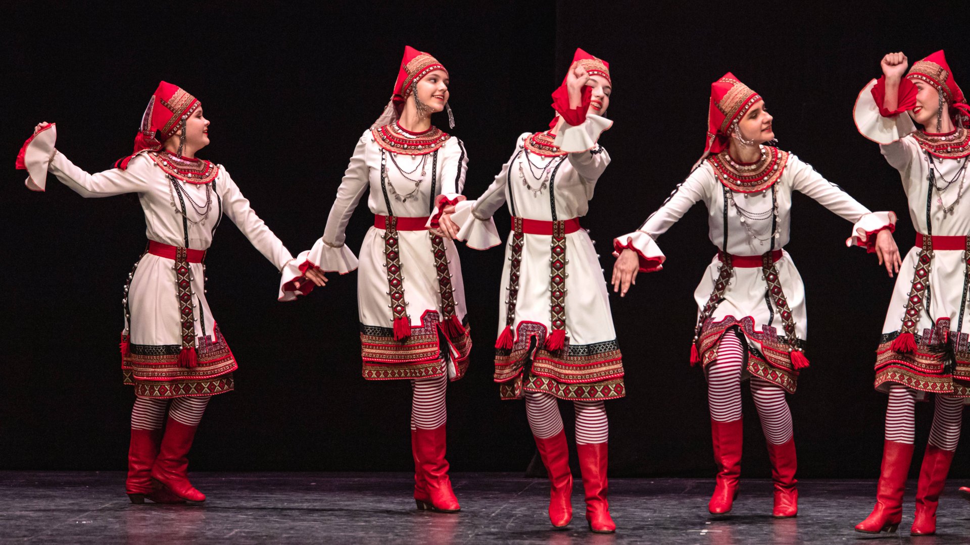 Мордовский танец "Пайгонят"