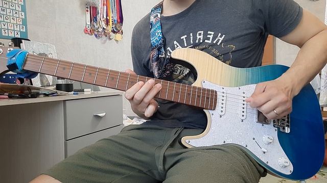 Риф из Sunshine Of Your Love на электрогитаре