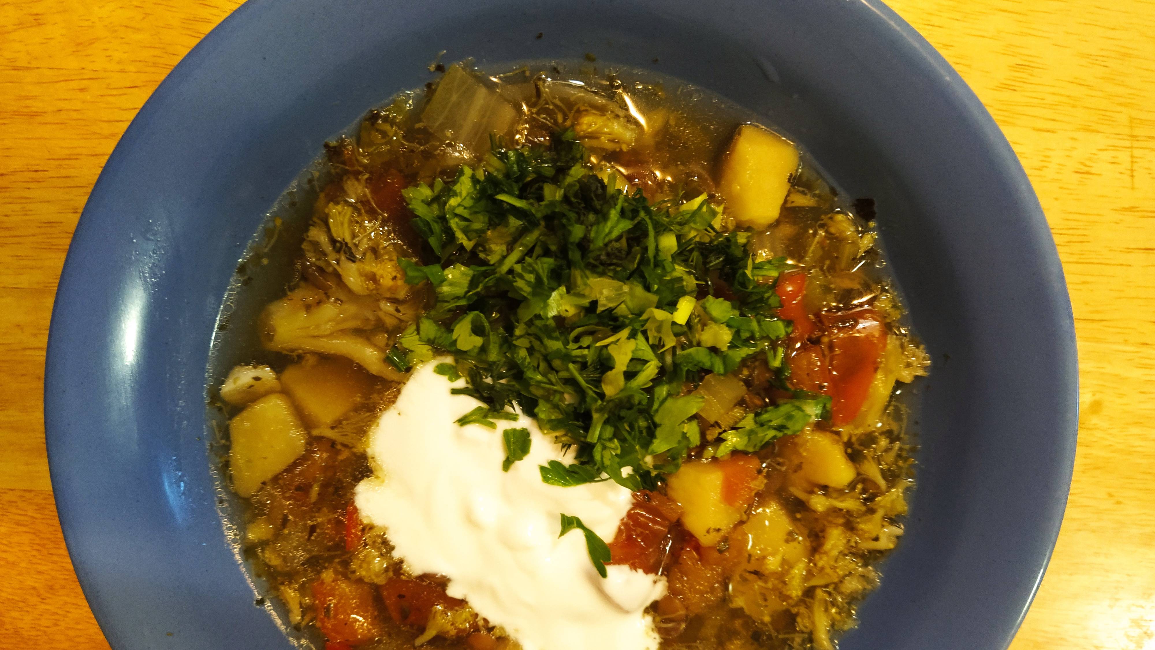 Вкусный вегетарианский суп с чечевицей и капустой брокколи без поджарки