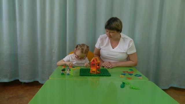 "Чудо дом-ракета", Василина Н