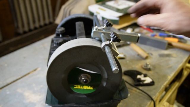 Заточной станок с мокрым камнем. Обзор и примеры заточки