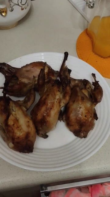 Вкусняшка #перепелинаяферма #клеткидляперепелов #перепелки