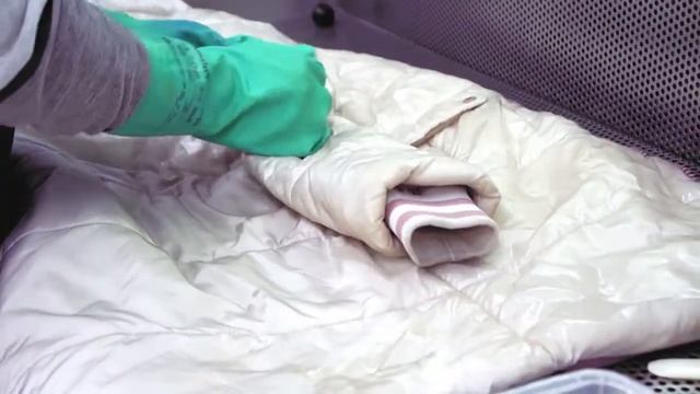 Стол предварительной пятновыводки перед химчисткой #himradio