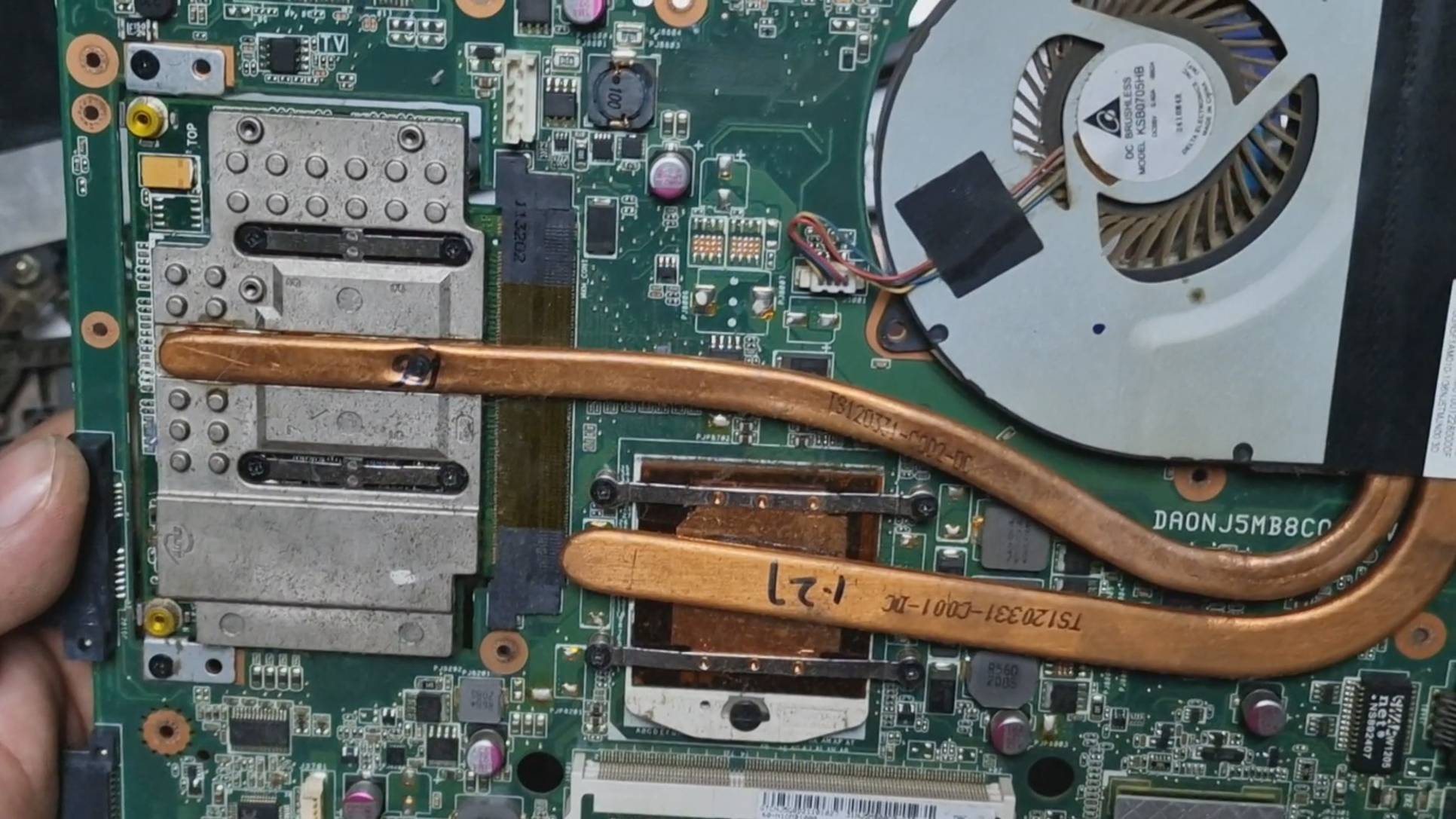 "Печальный" ASUS  N 55 S после падения и залития .