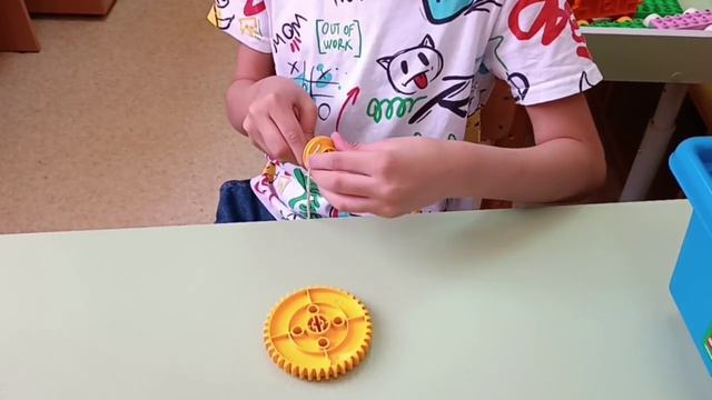 "Дом будущего", Эльтач В