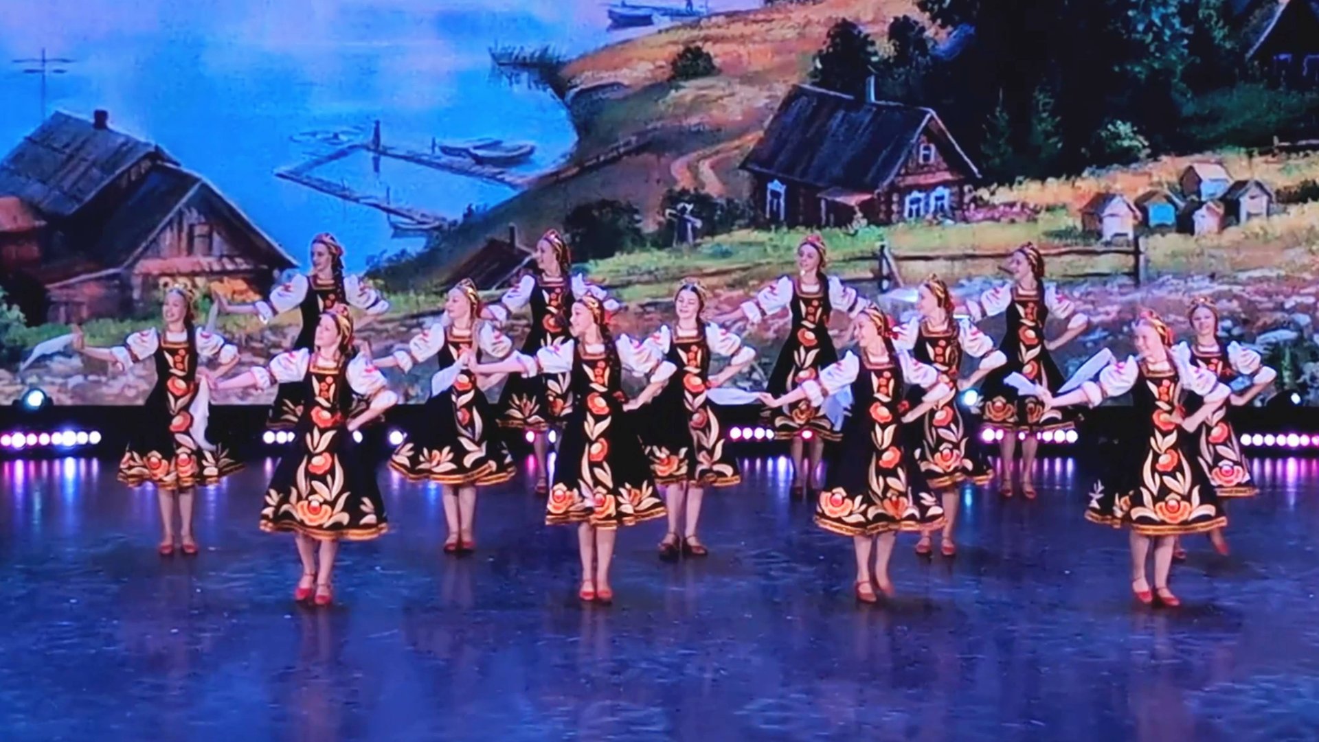 "Праздничная"