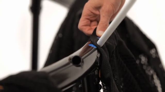 Сборка батута Springfree Видео 3  Закрепление сетки