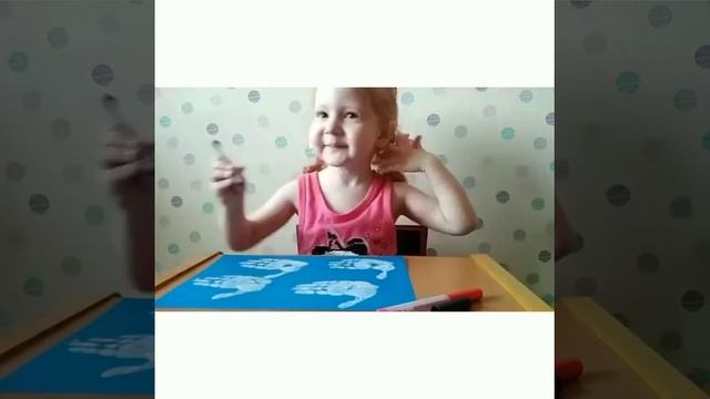 Рисуем лебедей ладошкой