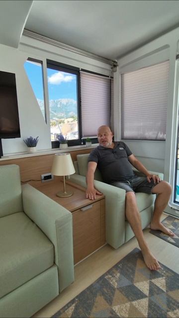 Разные варианты катамарана BALI 4.2