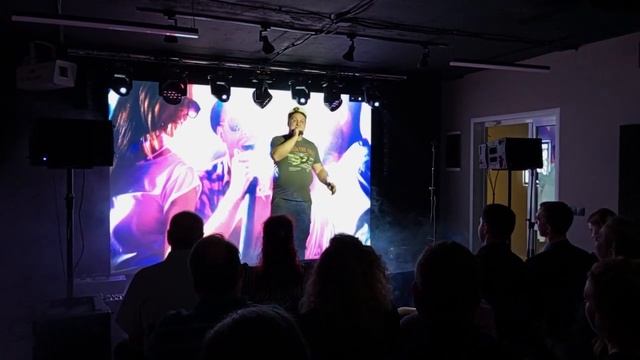 Под крылом самолета...