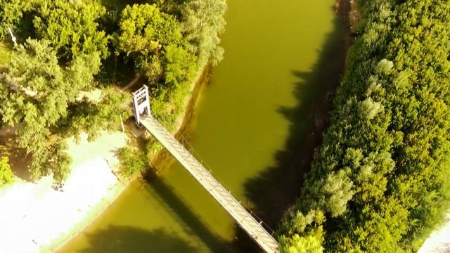 Мост на набережной Н.Петрова в г. Рубцовск с дрона.