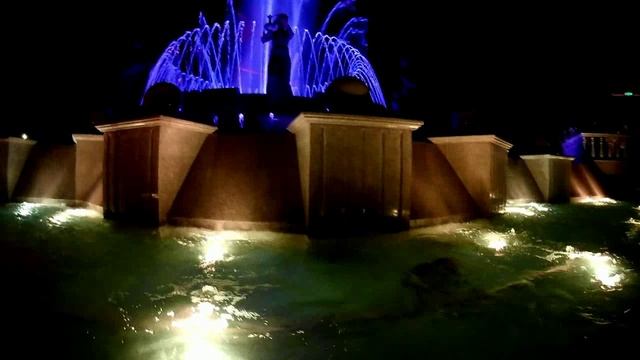 Фонтан на площади князя Владимира