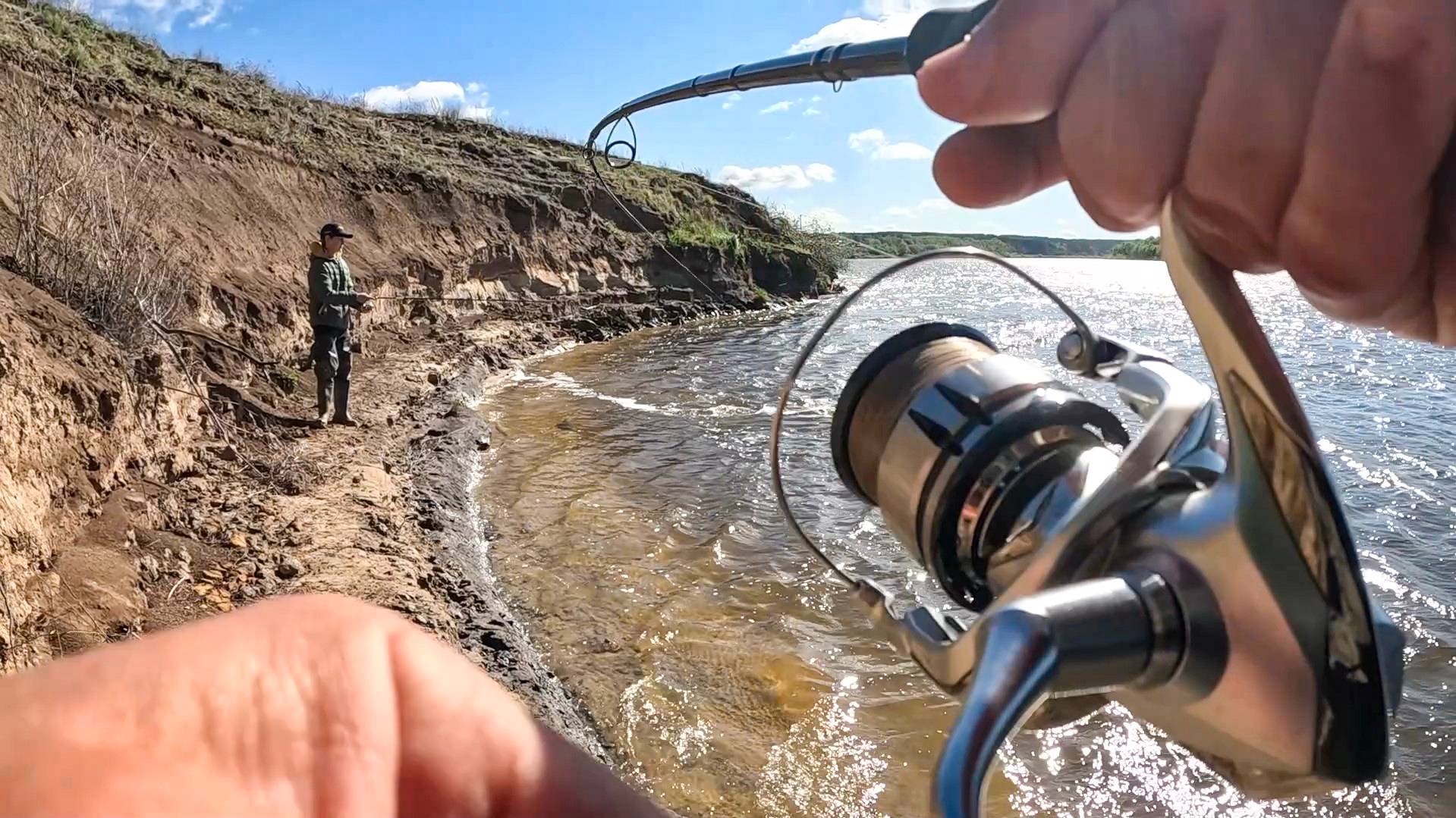 ОФИГЕТЬ, ВОТ ЭТО БОНУС ВЛЕТЕЛ на джиг! Рыбалка В НЕПОГОДУ на спиннинг в 2025