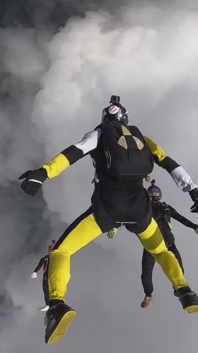 Прыжок по границе облака