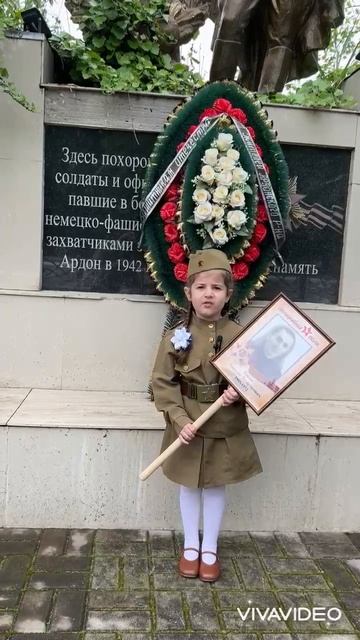 Воспитанница старшей группы  Б Тлатова Милана